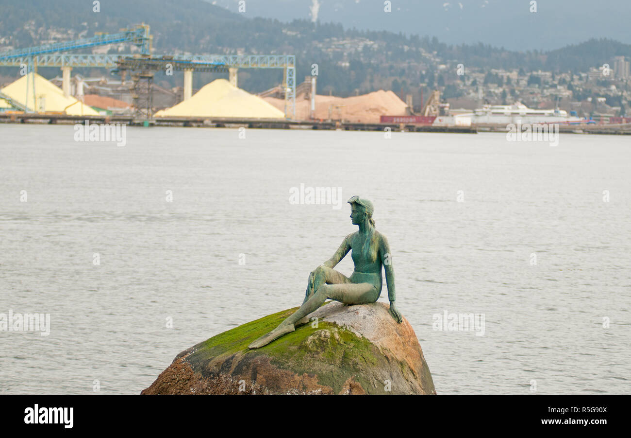 Wetsuit statue hi-res stock photography and images - Alamy
