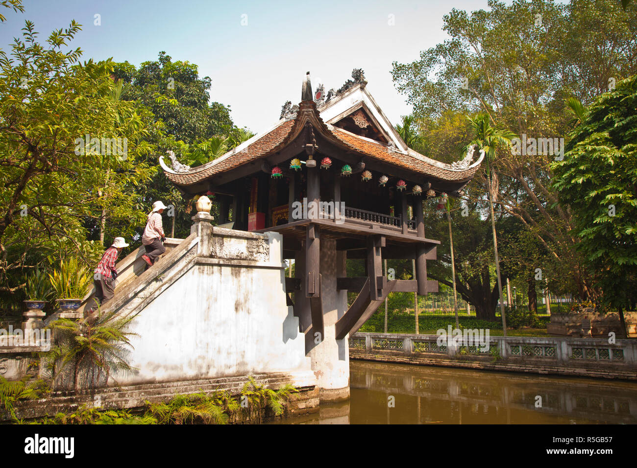 One Pillar Pagoda, Hanoi, Vietnam Stock Photo - Alamy