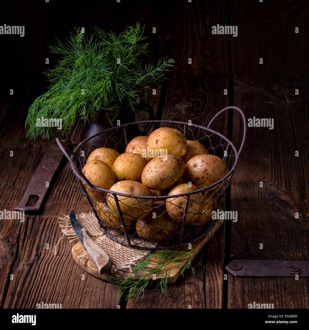 new small potatoes Stock Photo - Alamy