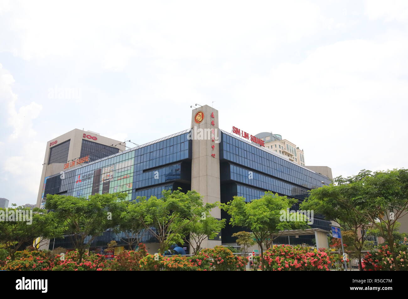 Sim Lim Square shopping mall in Singapore Stock Photo - Alamy