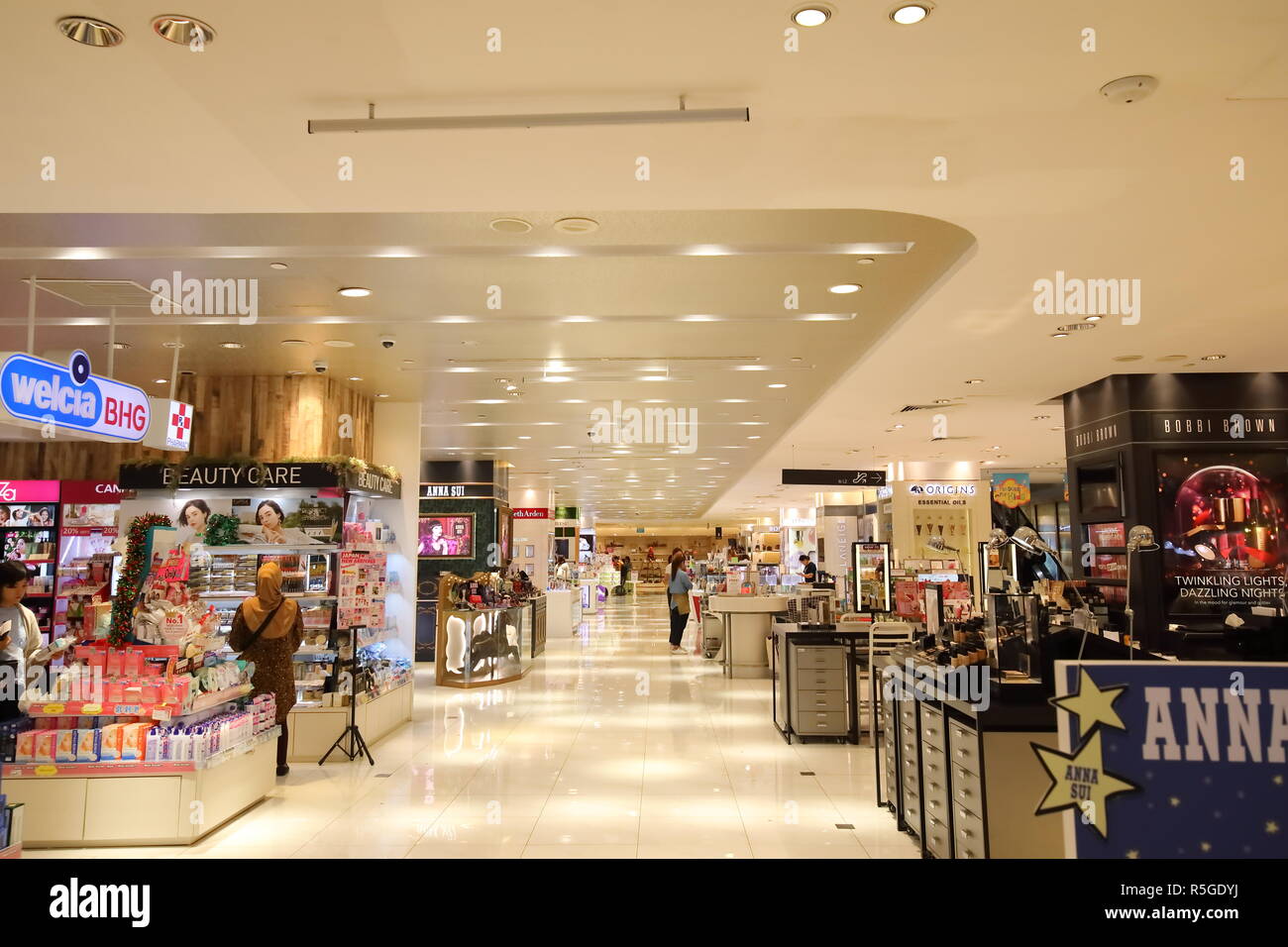 Bugis junction shopping mall hi-res stock photography and images - Alamy