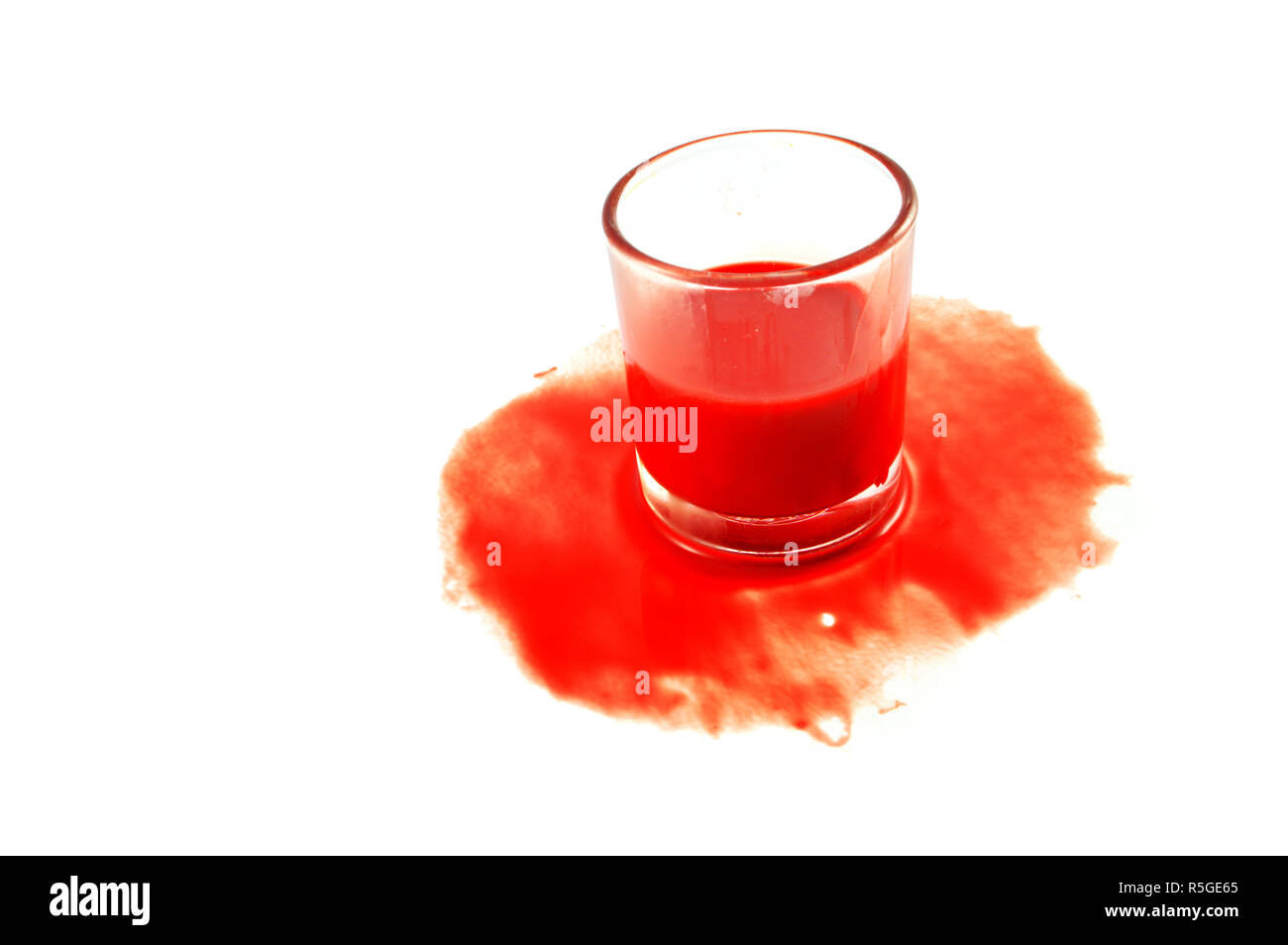 Broken laboratory glassware hi-res stock photography and images - Alamy