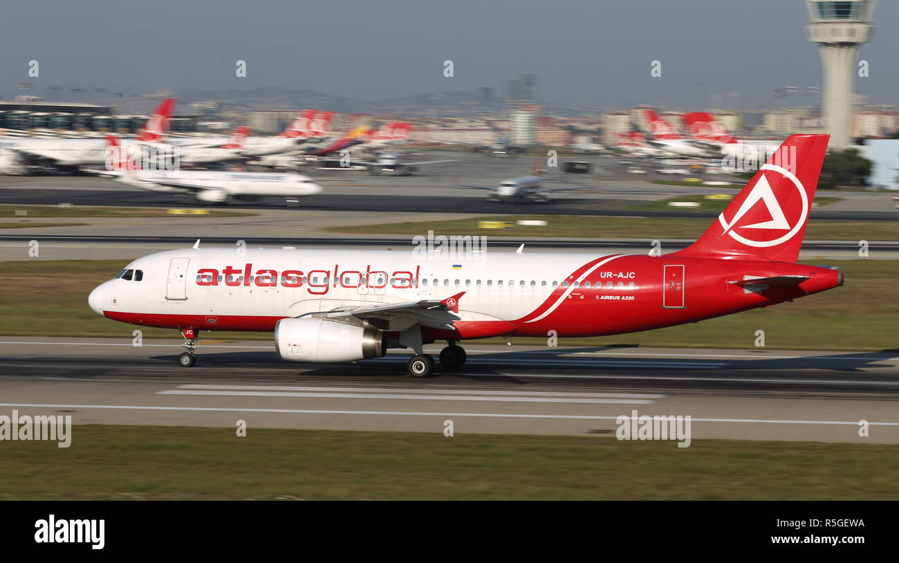 Atlasjet a320 plane hi-res stock photography and images - Alamy