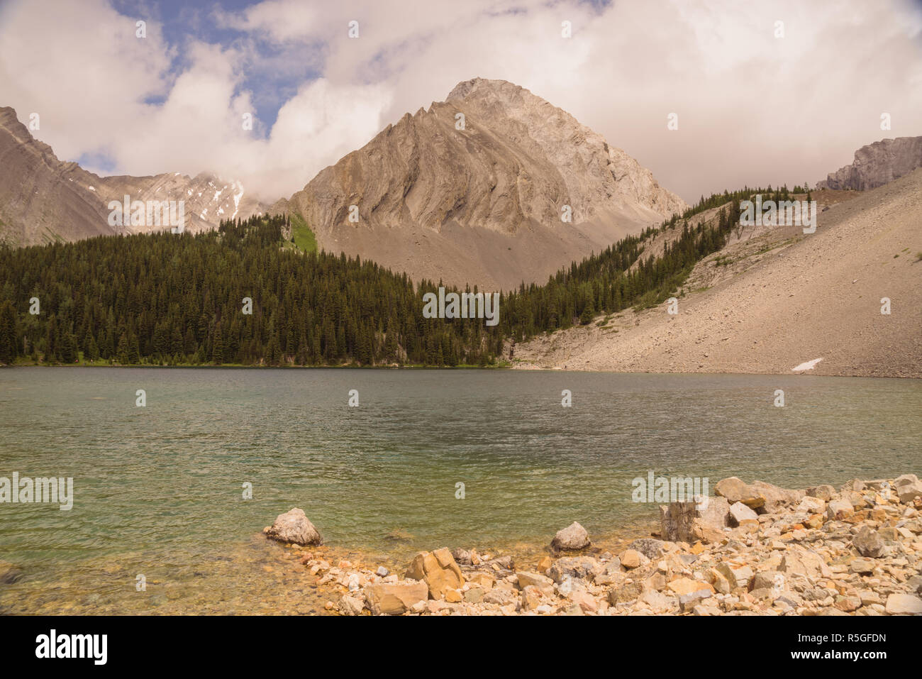 Chester lake alberta hi-res stock photography and images - Alamy