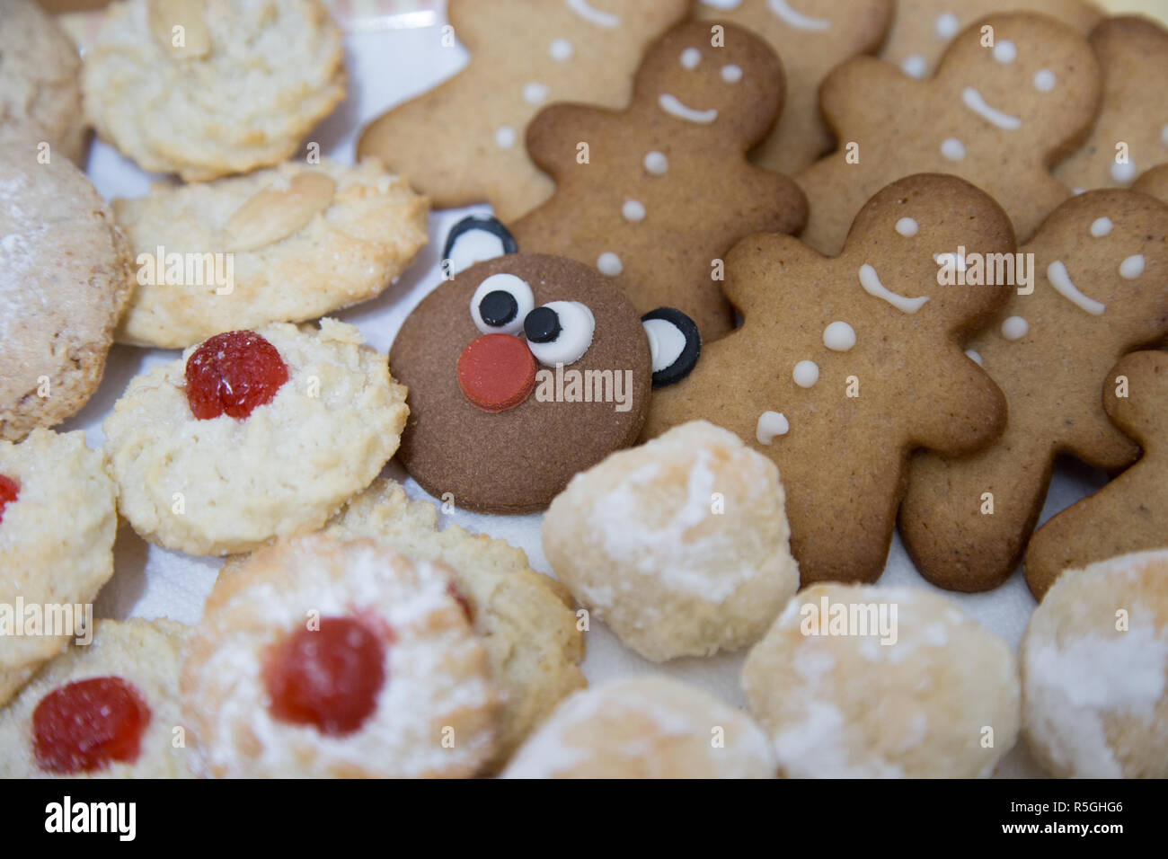 christmas cookies of various shapes Stock Photo - Alamy