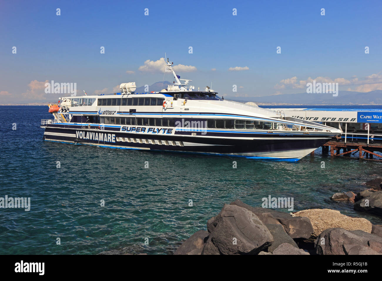 Capri ferry hi-res stock photography and images - Alamy