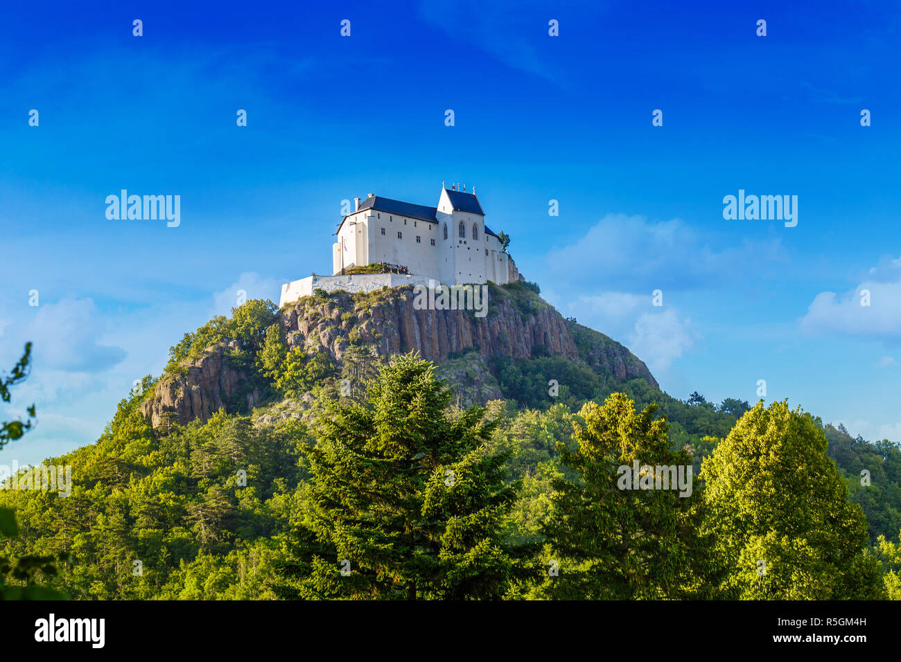Fuzer castle hungary hi-res stock photography and images - Alamy