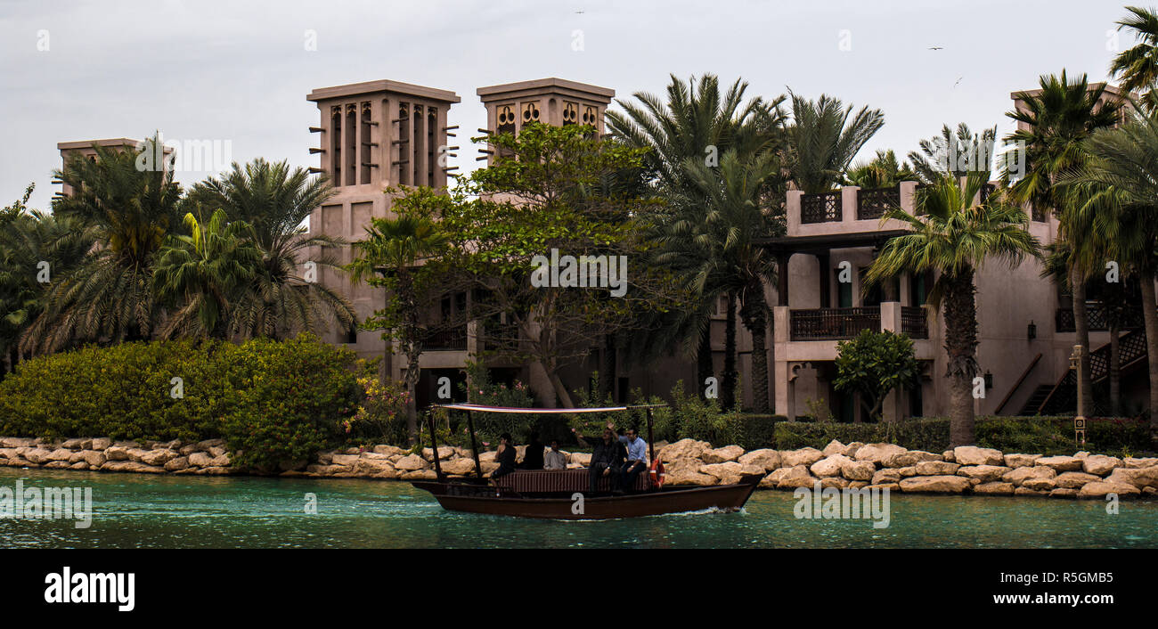 Traditional dhow cruise in Dubai, United Arab Emirates Stock Photo - Alamy