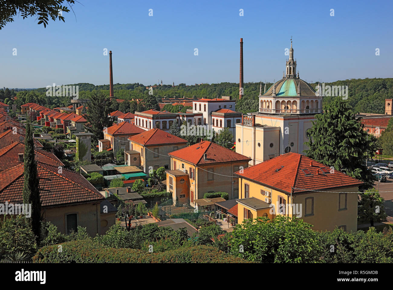 Factory village village factory village hi-res stock photography and ...