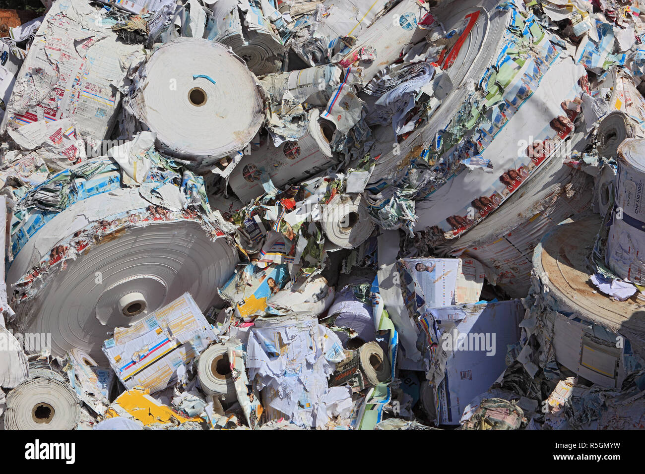 Paper recycling plant hi-res stock photography and images - Alamy