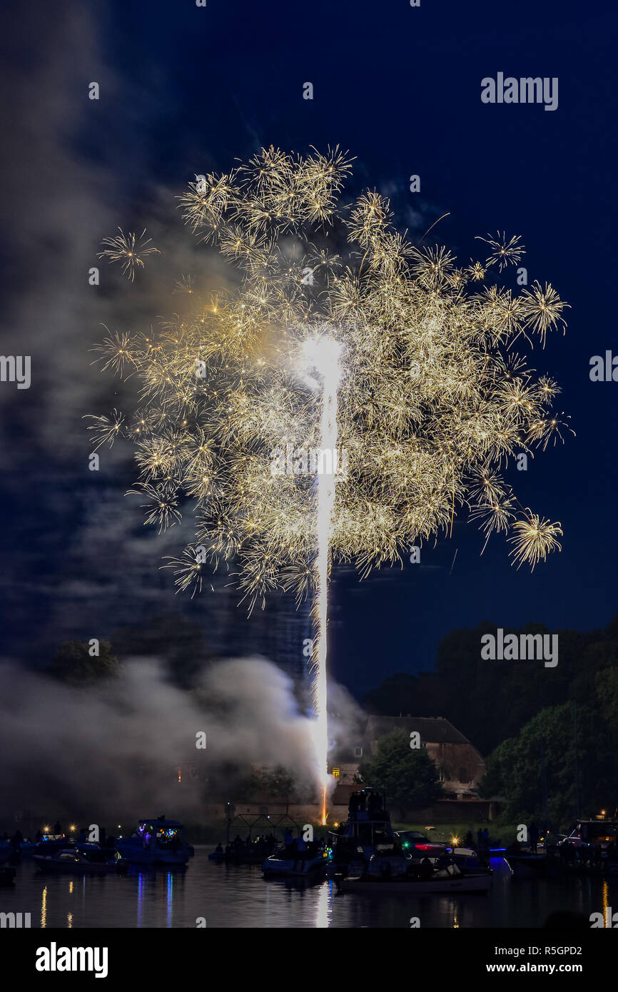 Celebrates celebration celebrate fireworks hi-res stock photography and ...