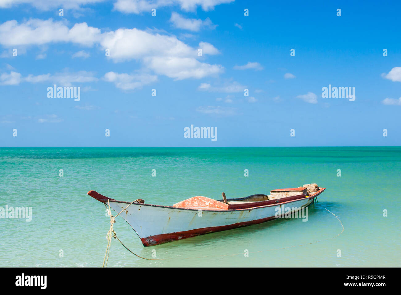 Beautiful little canoe hi-res stock photography and images - Alamy