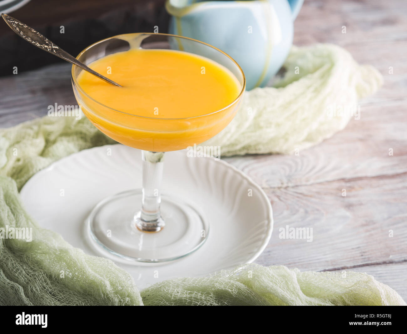 Lemon curd served in hi-res stock photography and images - Alamy