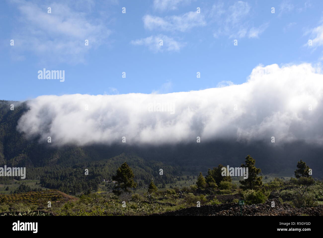Wolkenwand hi-res stock photography and images - Alamy