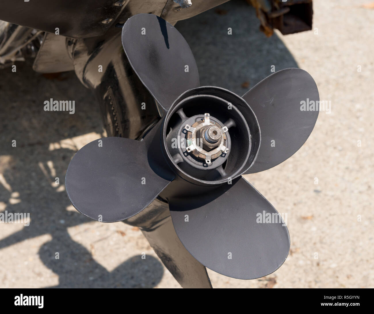 Close up of an outboard propeller Stock Photo - Alamy