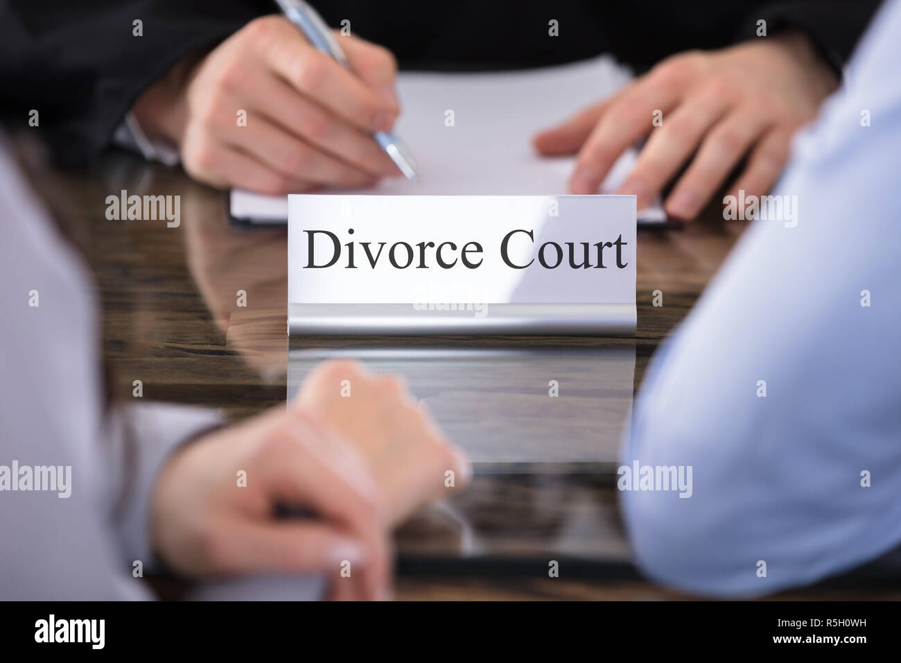 Divorce Court Name Plate On Desk Stock Photo - Alamy