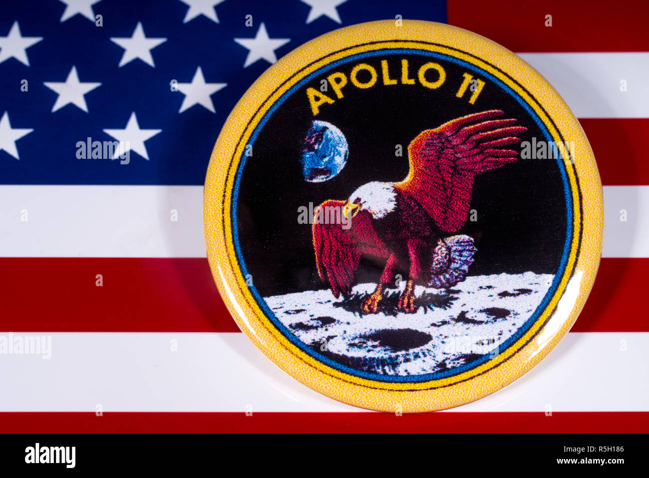 Pin badge eagle hi-res stock photography and images - Alamy