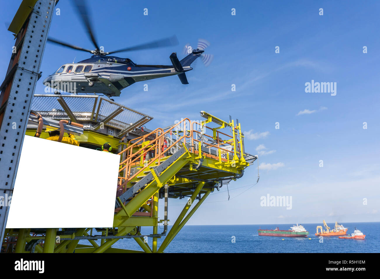 Navy boat helipad hi-res stock photography and images - Alamy