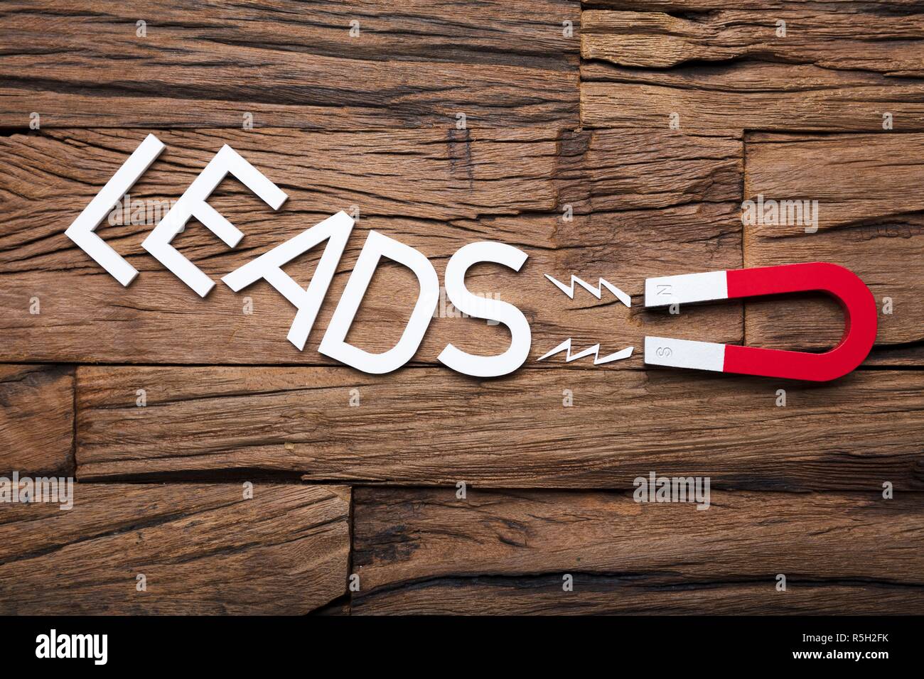 Magnet blocks hi-res stock photography and images - Alamy