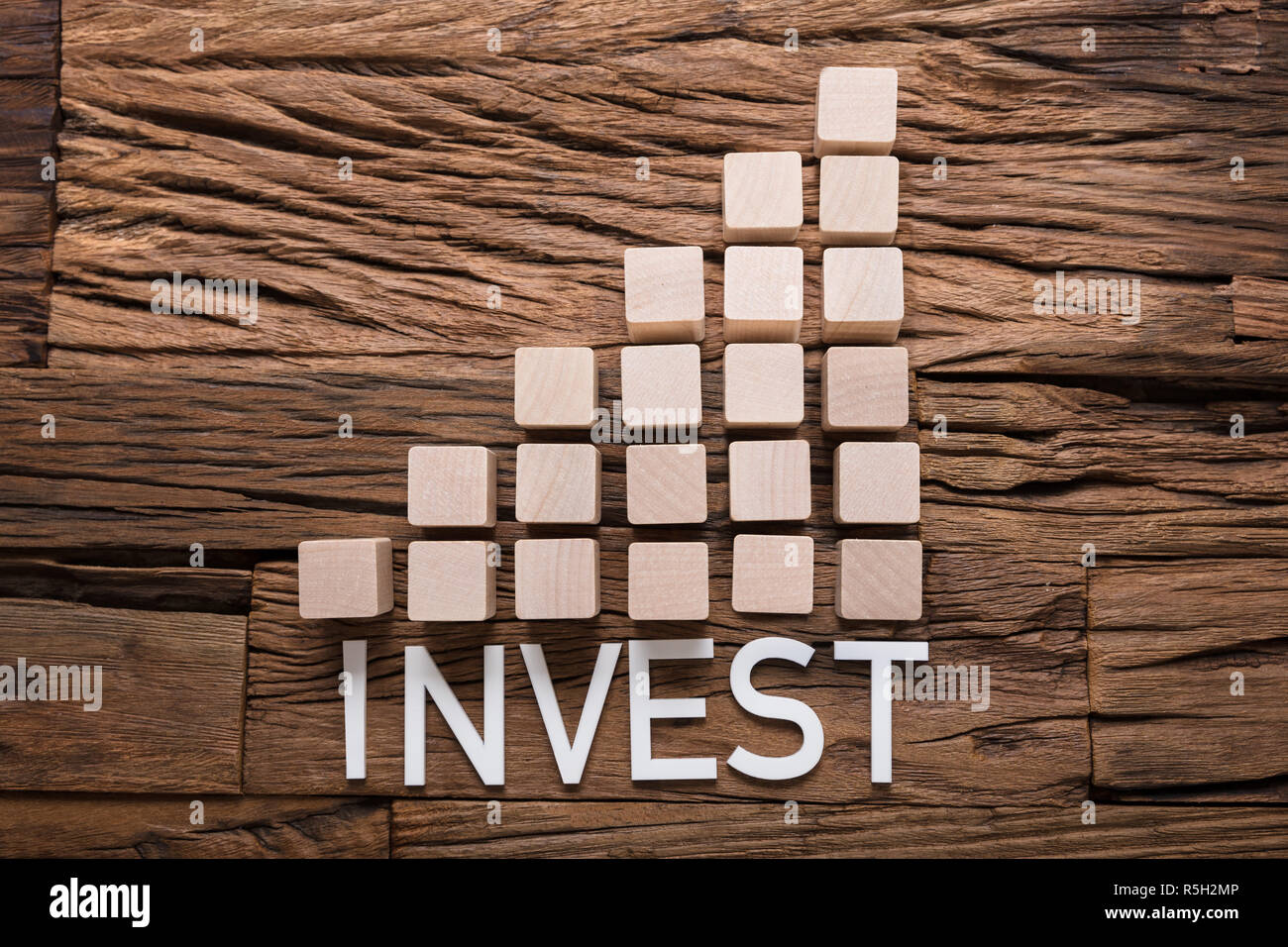 Increasing bar chart hi-res stock photography and images - Alamy