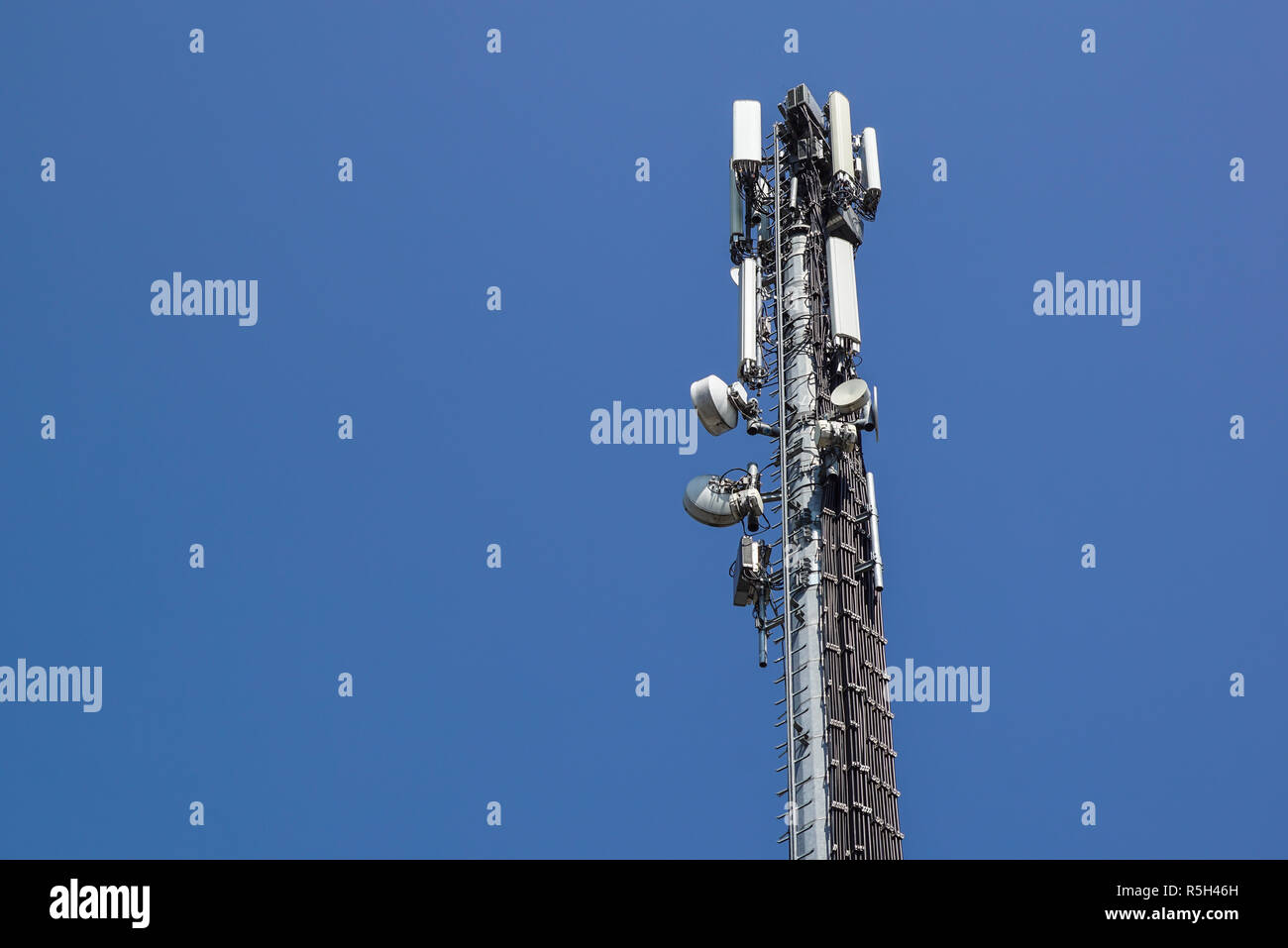 The food network tv channel hi-res stock photography and images - Alamy