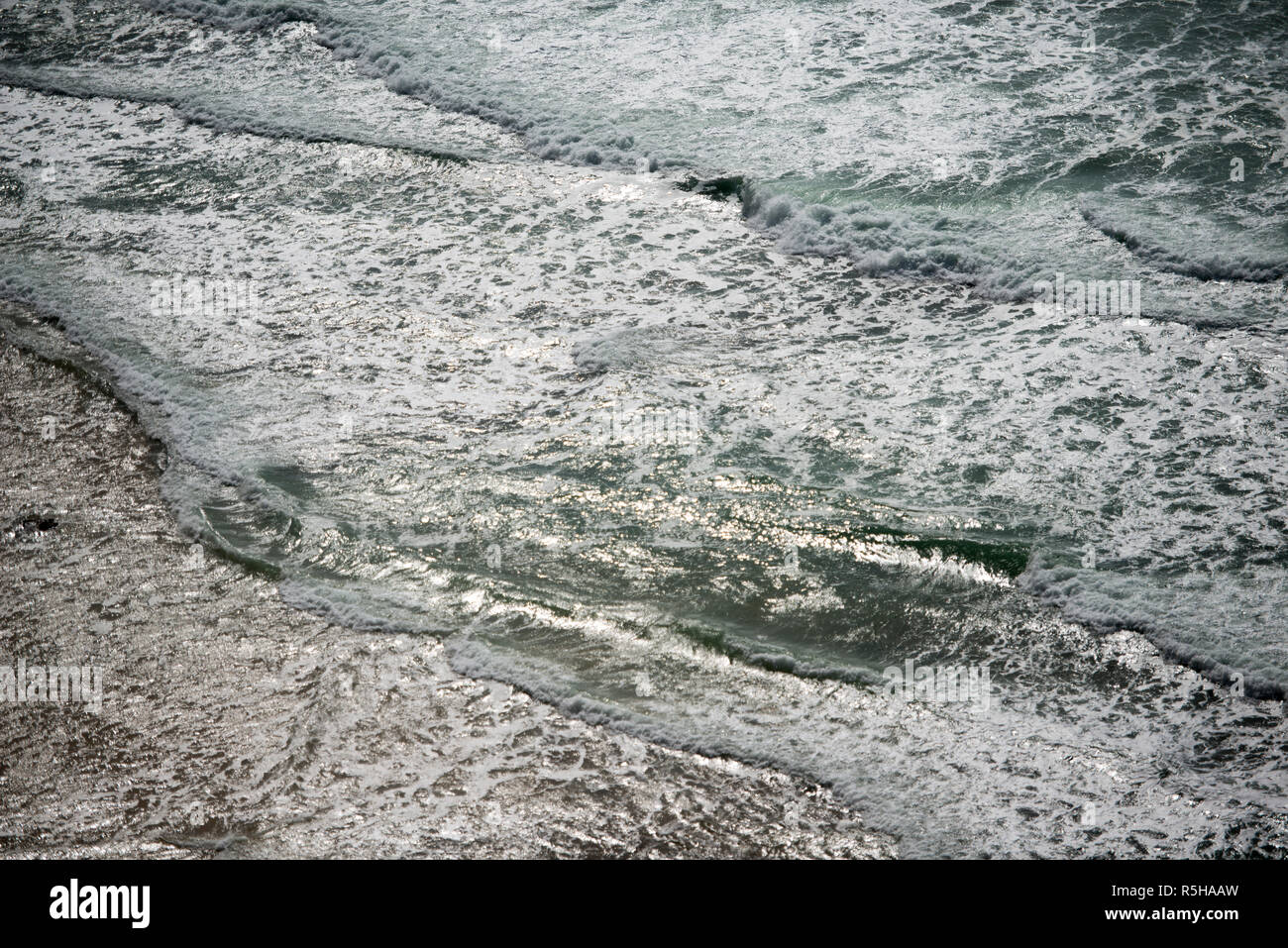 Sea wafe hi-res stock photography and images - Alamy