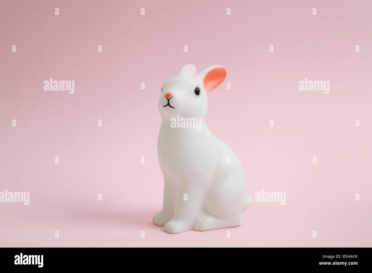 Neon bunny hi-res stock photography and images - Alamy