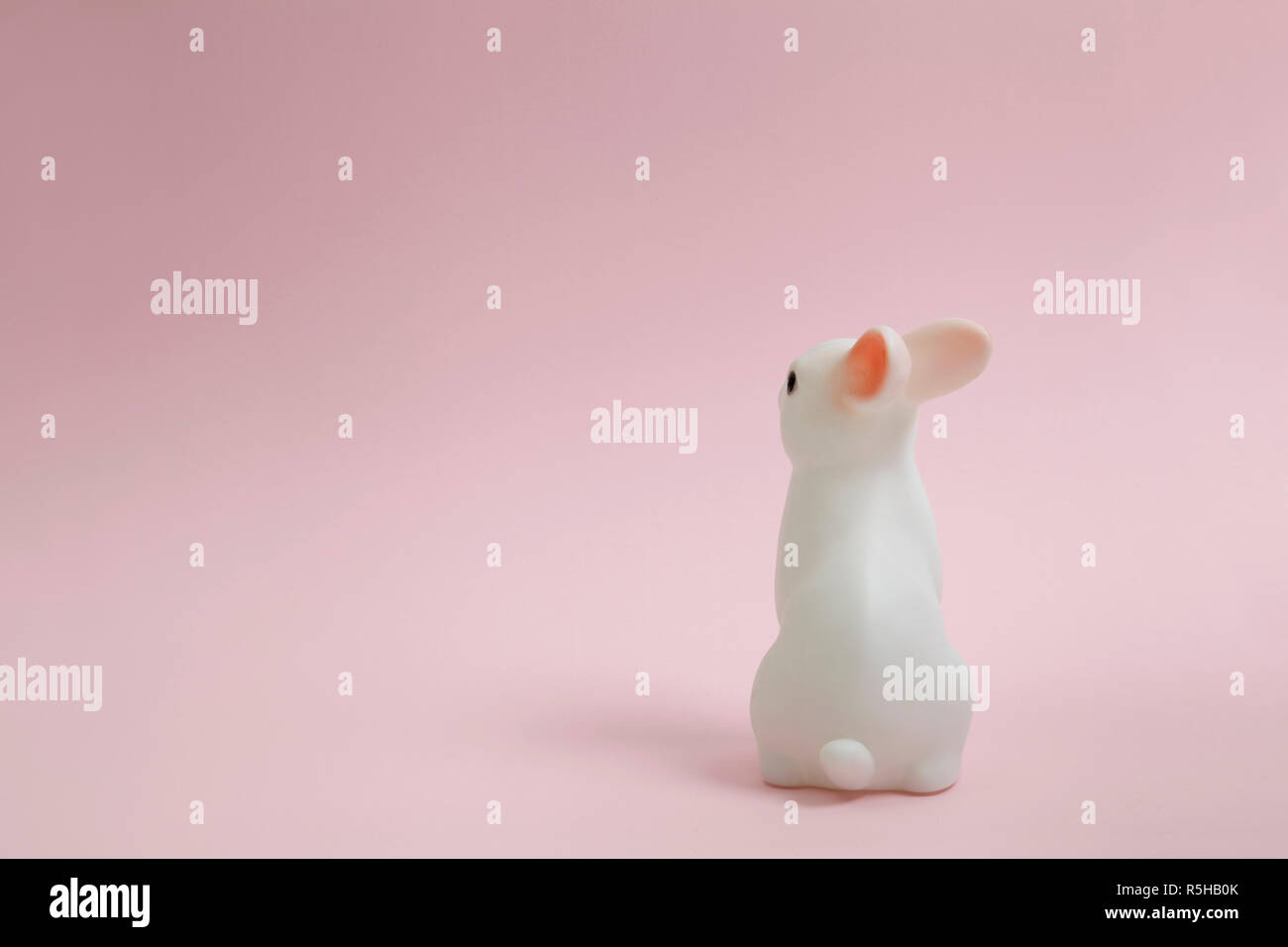 Neon bunny hi-res stock photography and images - Alamy