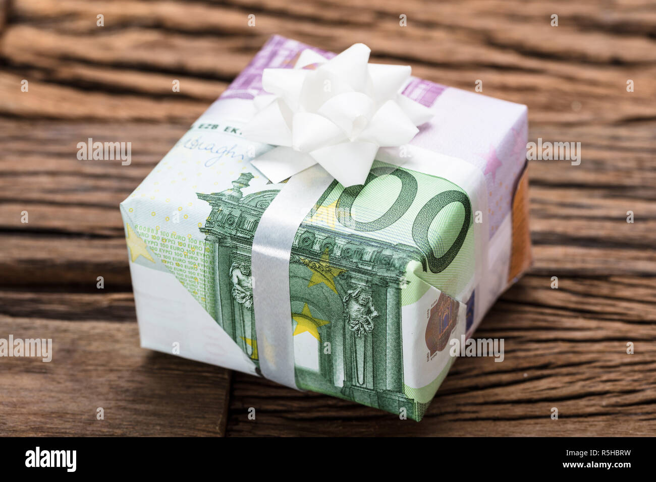 Number from gift boxes hi-res stock photography and images - Alamy