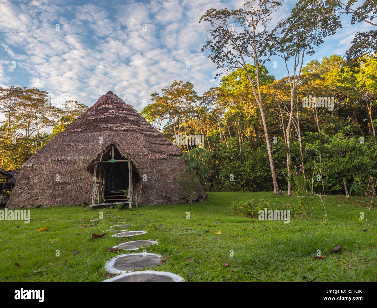 Traditional amazon house hi-res stock photography and images - Alamy