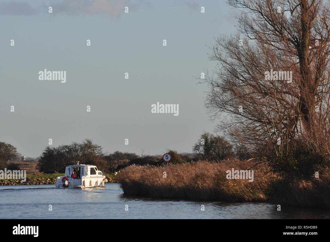 The River Bure near St Benet's abbey, Norfolk Broads, England UK Stock ...
