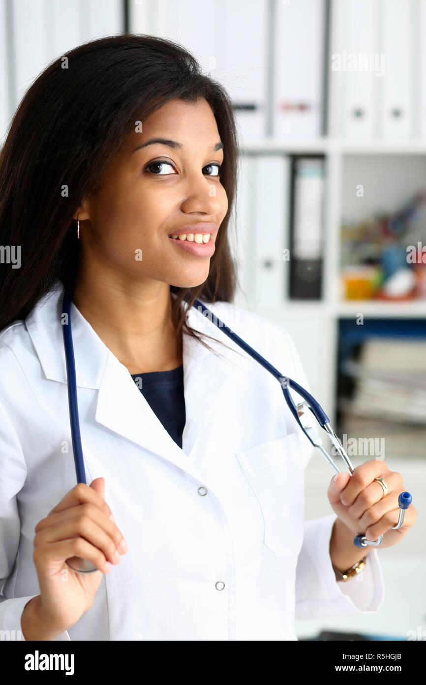 Beautiful black smiling female doctor portrait Stock Photo - Alamy Beautiful black smiling female doctor portrait Stock Photo - Alamy