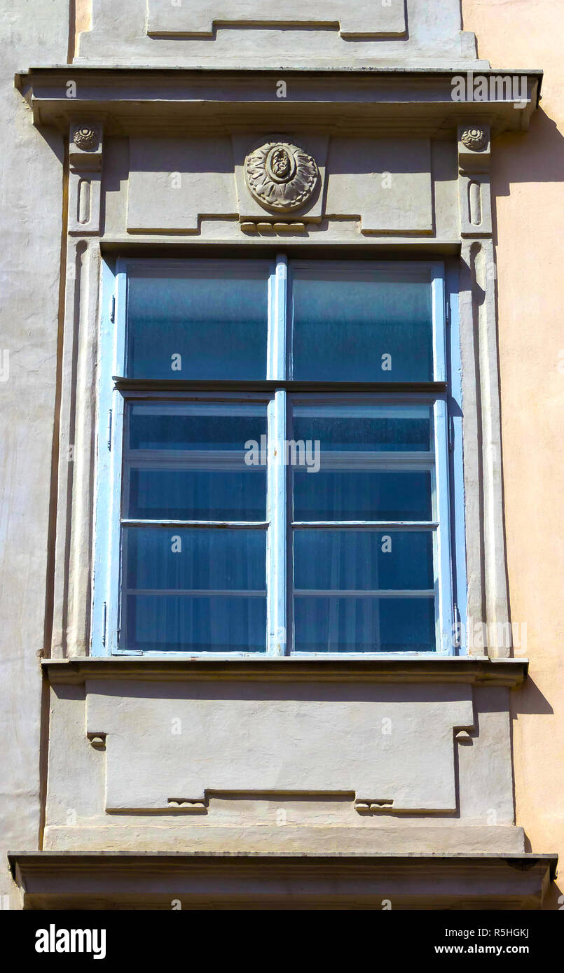 The typical view of a house window in the center of Salzburg Stock ...