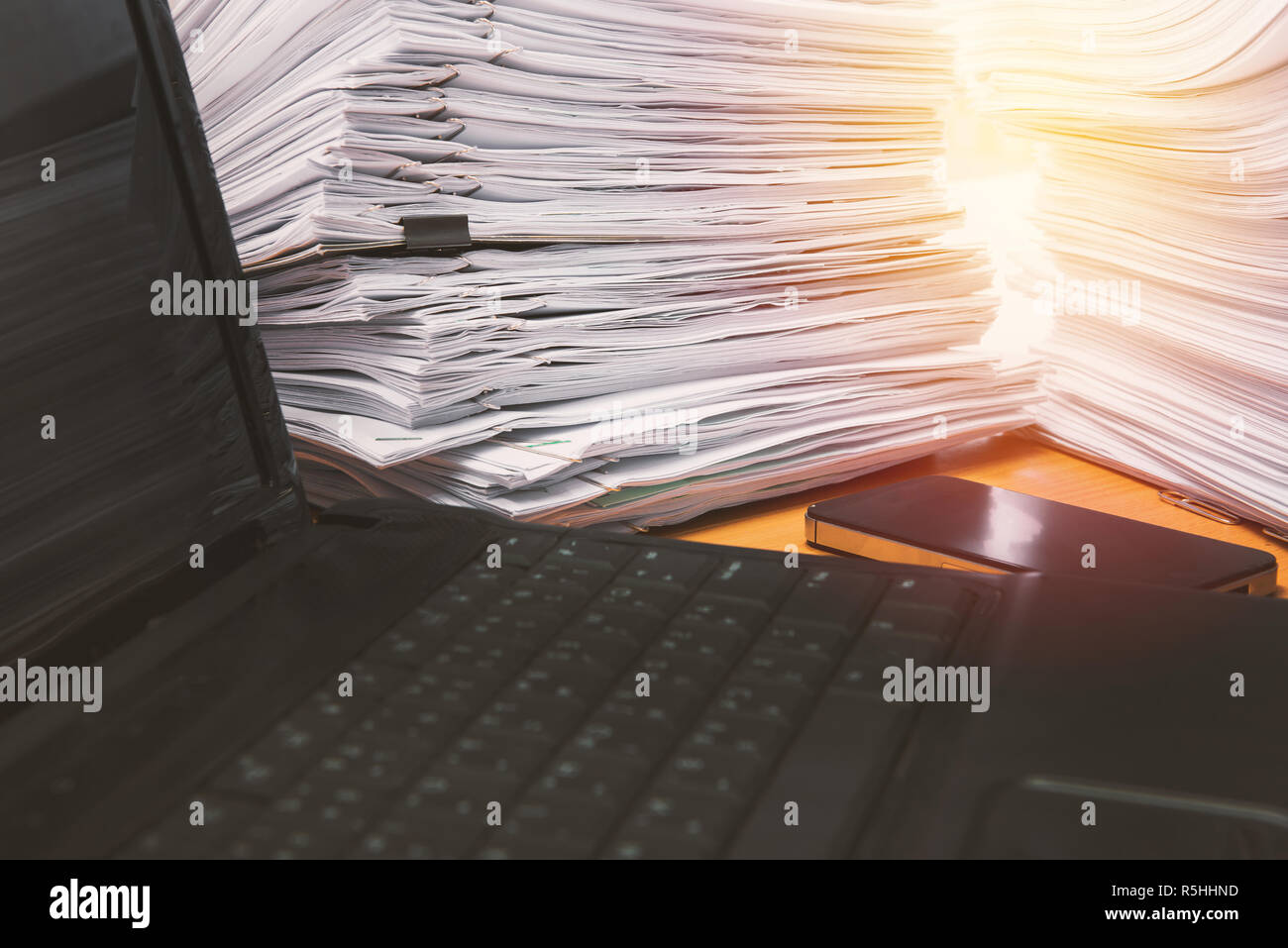 High waiting hi-res stock photography and images - Alamy