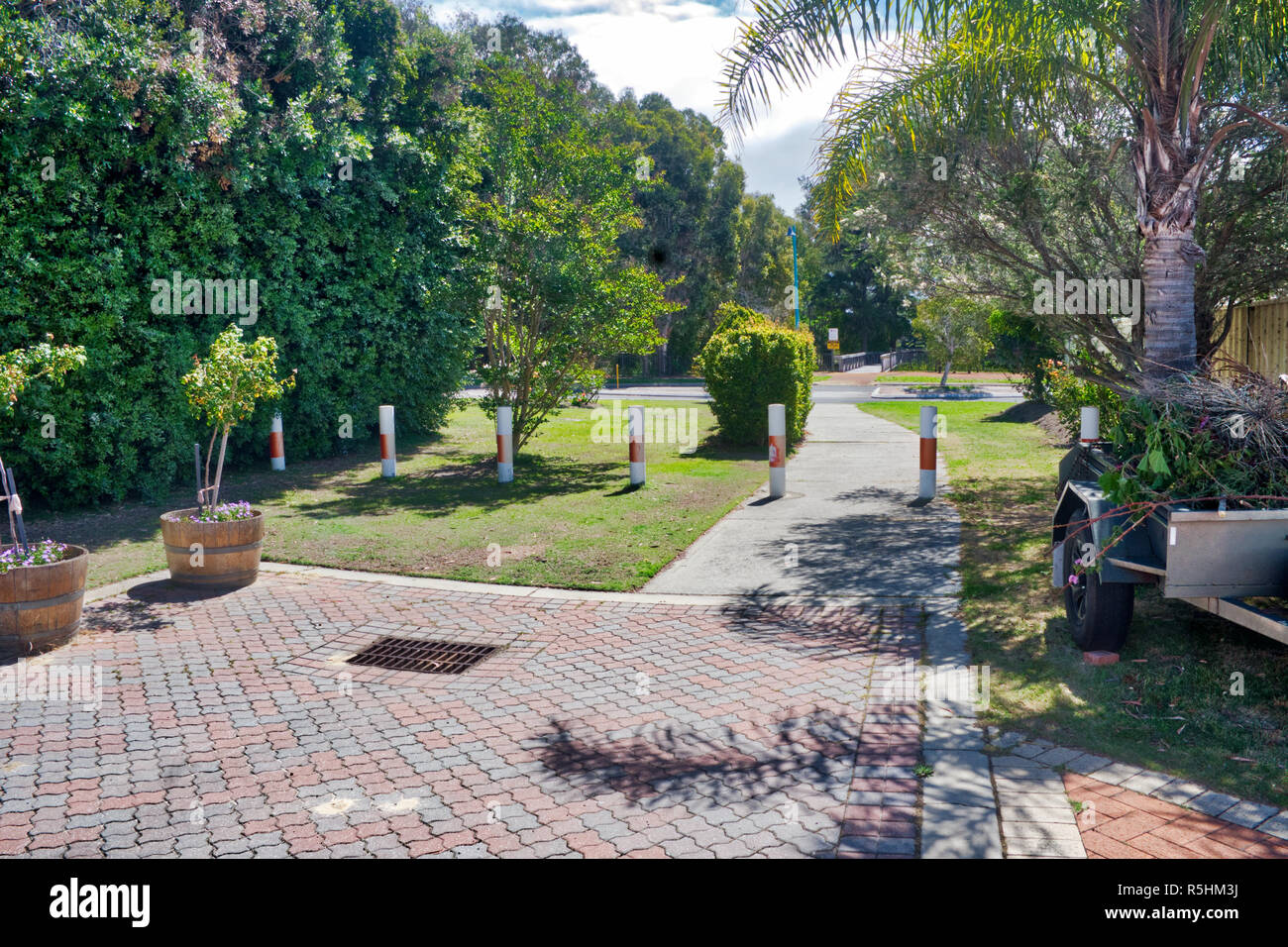 Pedestrian end of Nevis Place Hocking Stock Photo - Alamy
