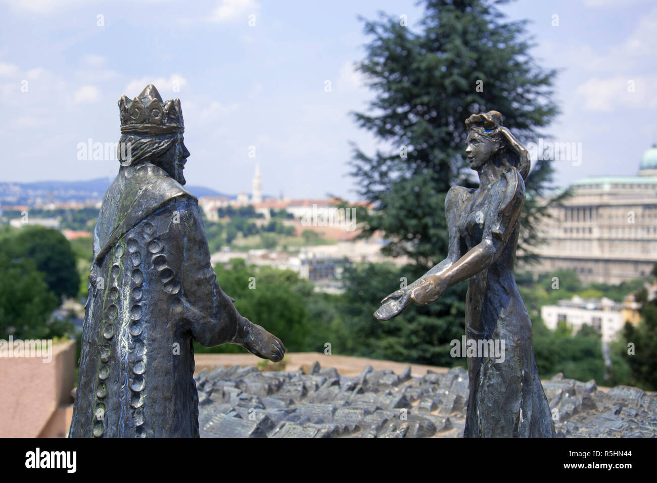 Statue of prince buda and princess pest hi-res stock photography and ...