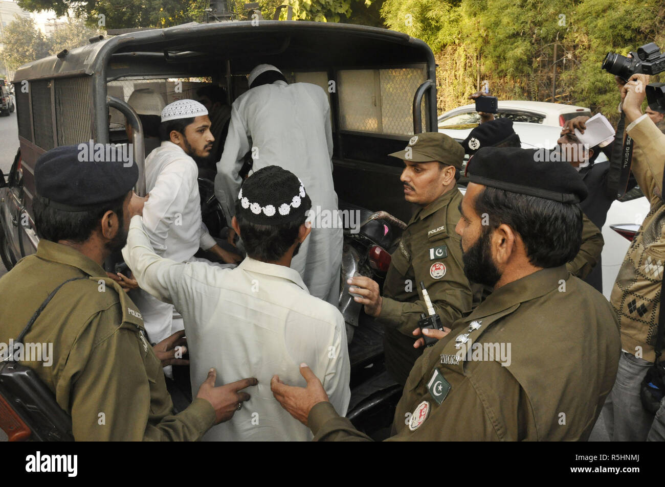 Pakistani Police Women