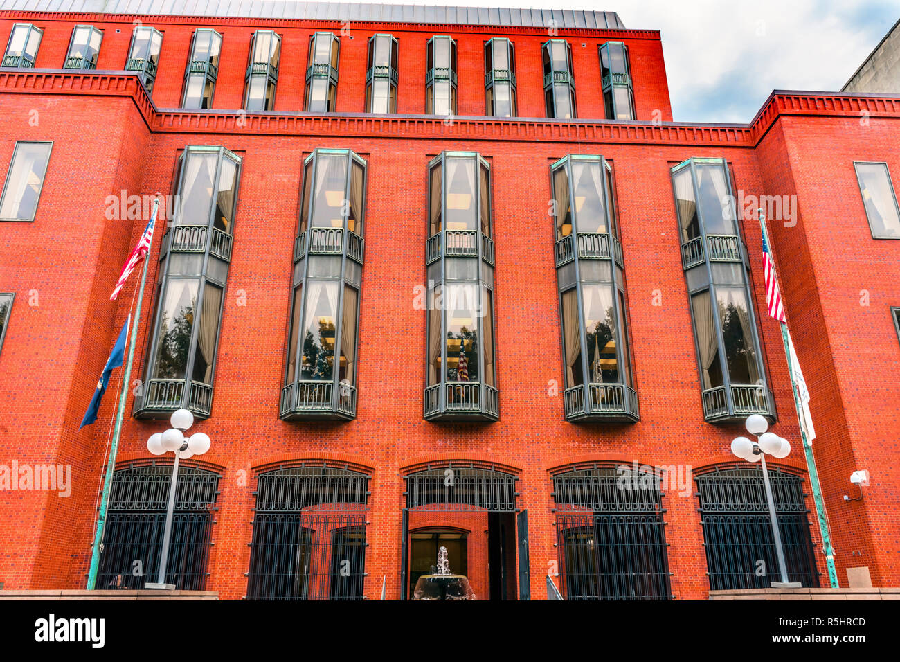 Dc circuit hi-res stock photography and images - Alamy