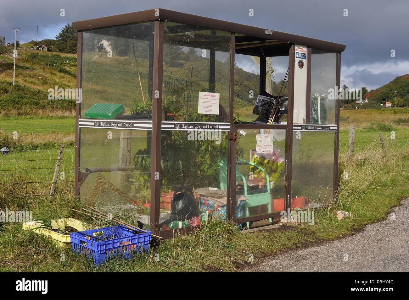 THE BUS STOP SHOP, SKERRAY, SUTHERLAND, SCOTLAND Stock Photo - Alamy