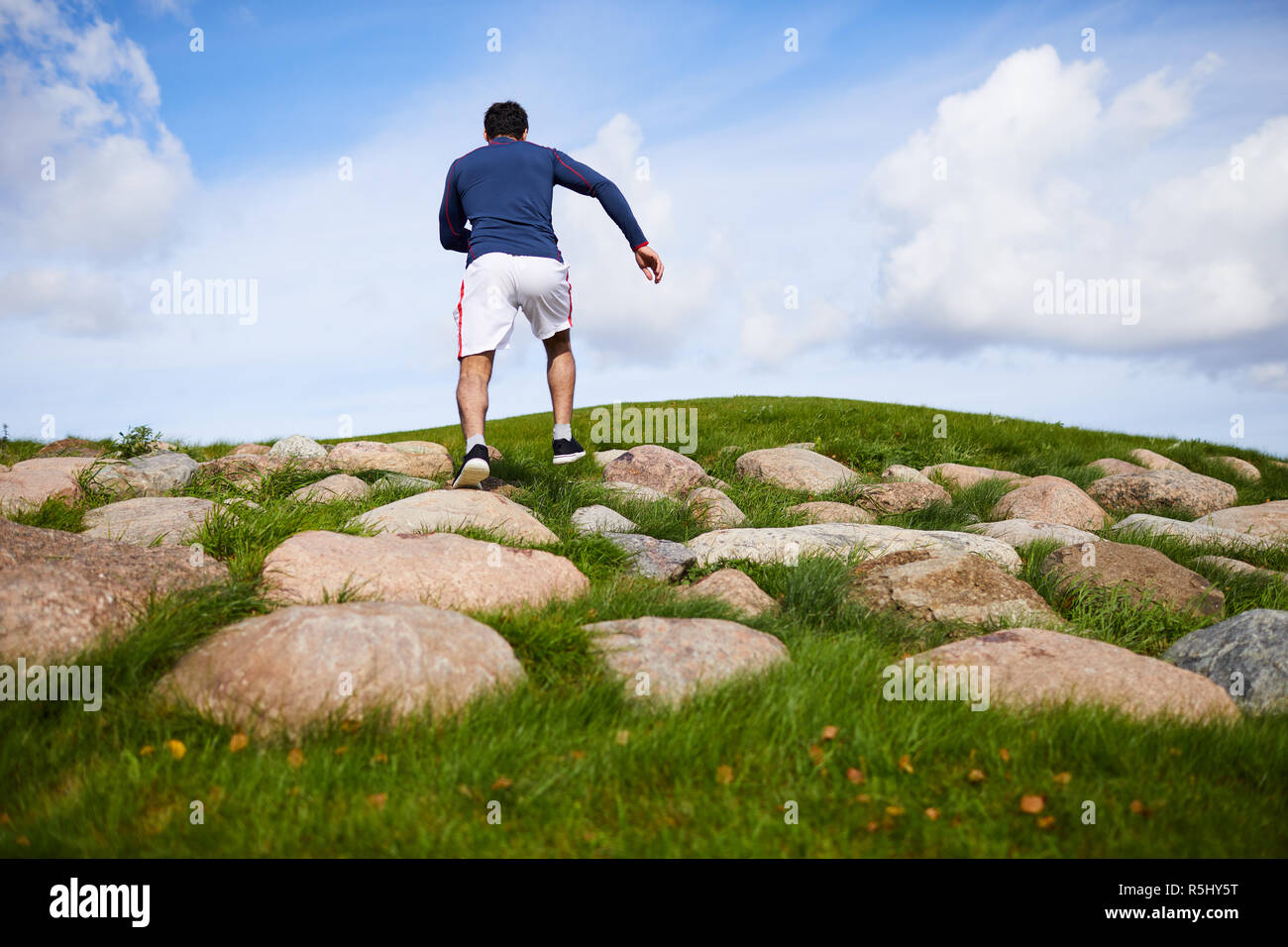 Guy walk hi-res stock photography and images - Alamy