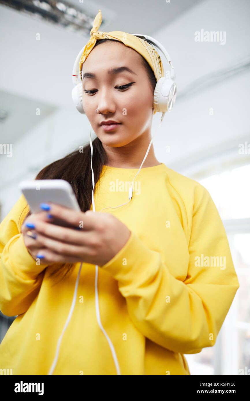 Choosing playlist hi-res stock photography and images - Alamy