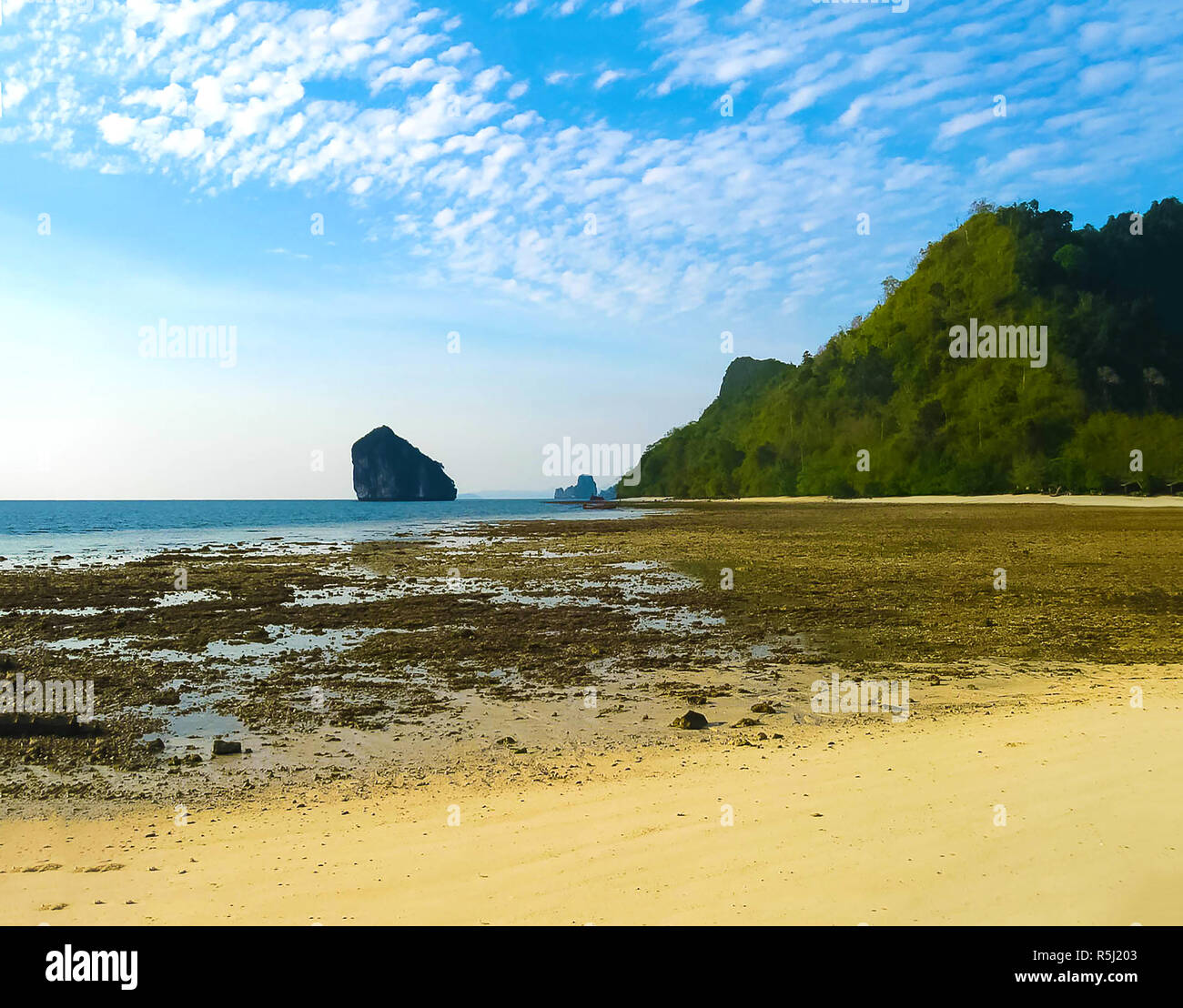 Tropical landscape. Railay beach, Krabi, Thailand Stock Photo - Alamy