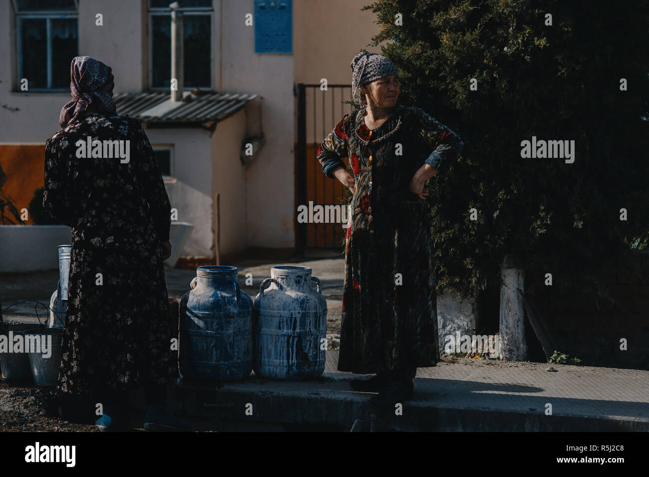 Scenes from small villages in rural Uzbekistan Stock Photo - Alamy