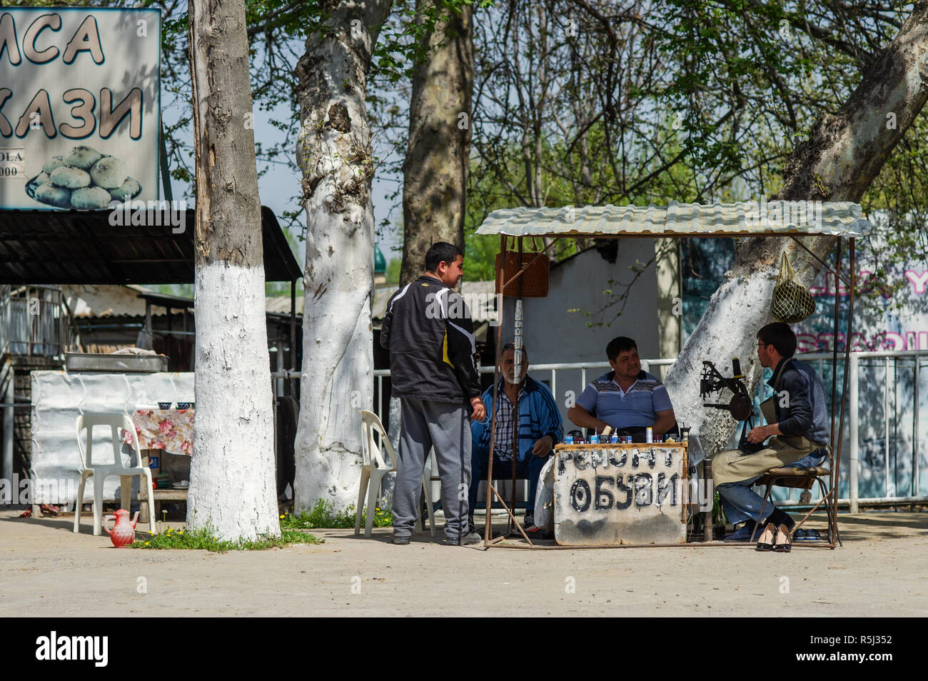 Scenes from small villages in rural Uzbekistan Stock Photo - Alamy