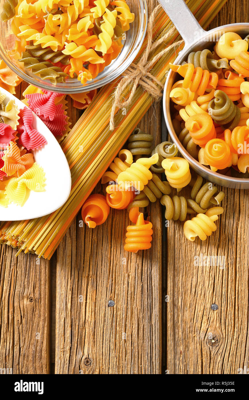 Pasta spirals coloured hi-res stock photography and images - Alamy