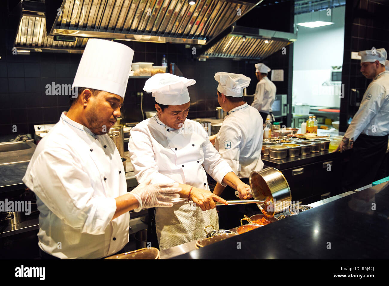 Japanese culinary school hi-res stock photography and images - Alamy