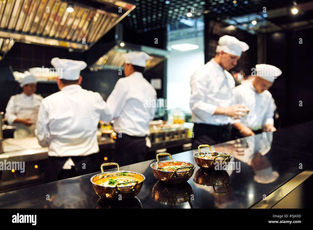 Japanese business men lunch hi-res stock photography and images - Alamy
