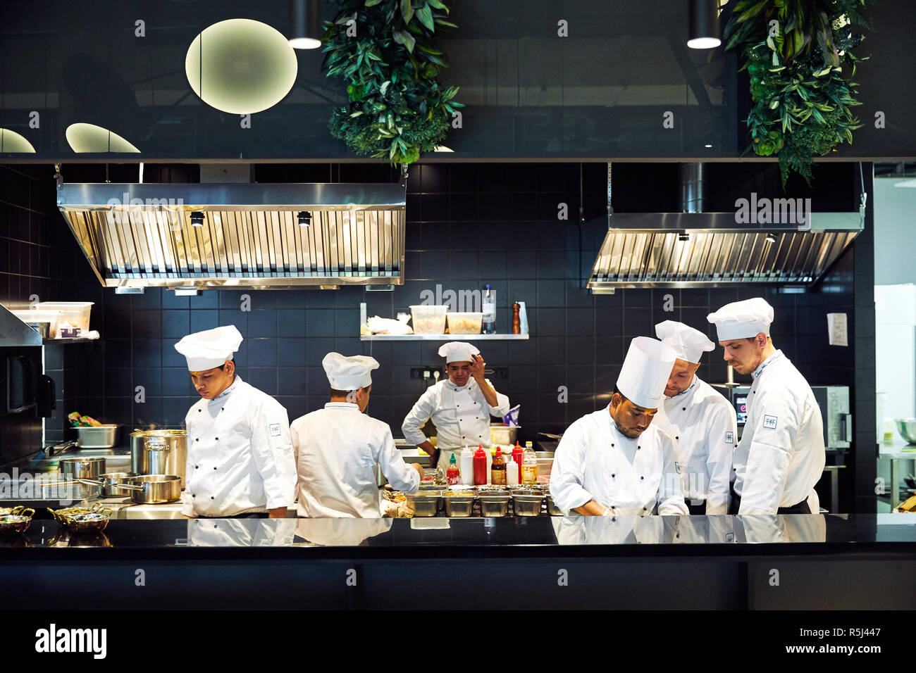 Japanese culinary school hi-res stock photography and images - Alamy