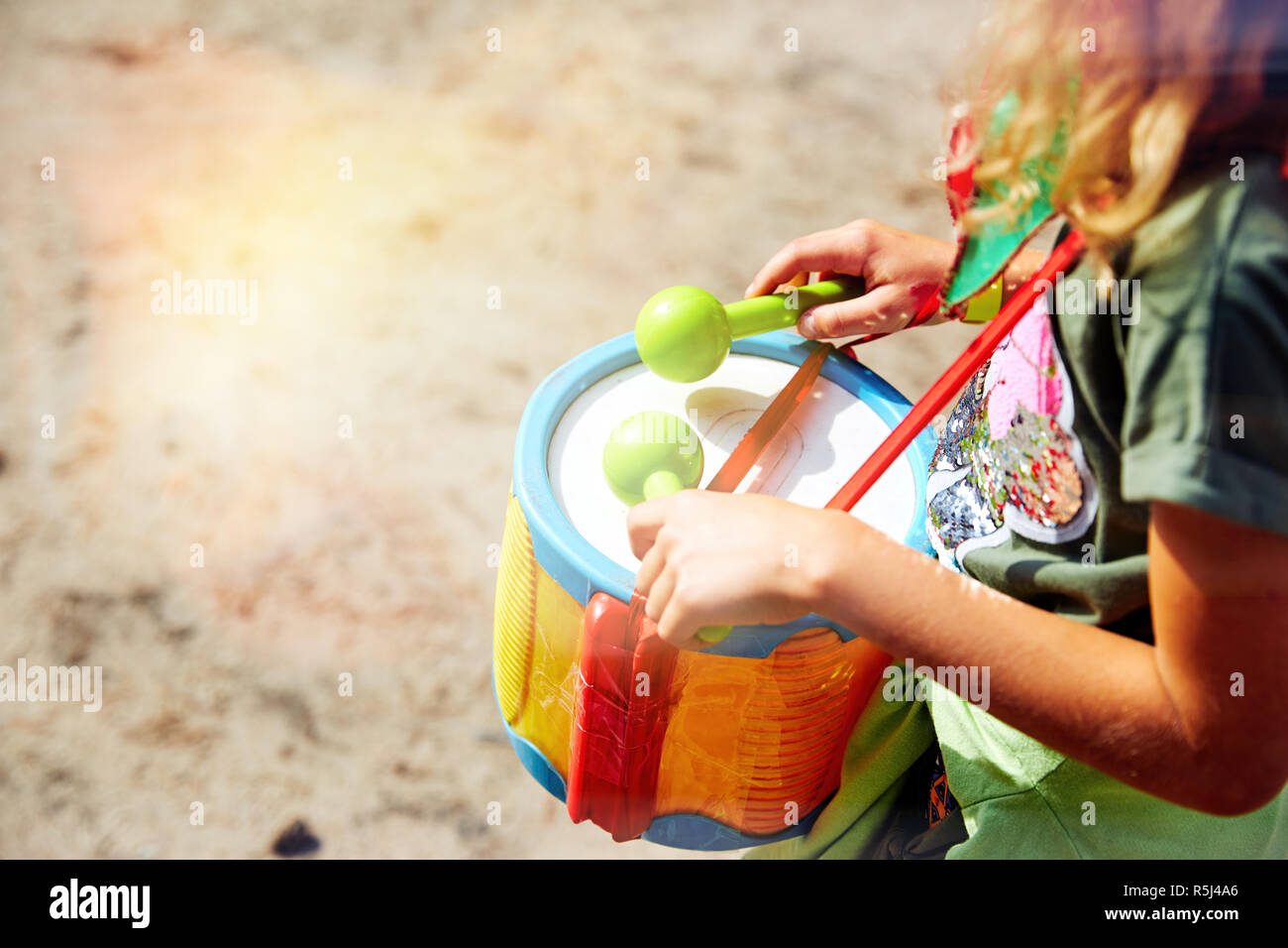 Hit instrument hi-res stock photography and images - Alamy