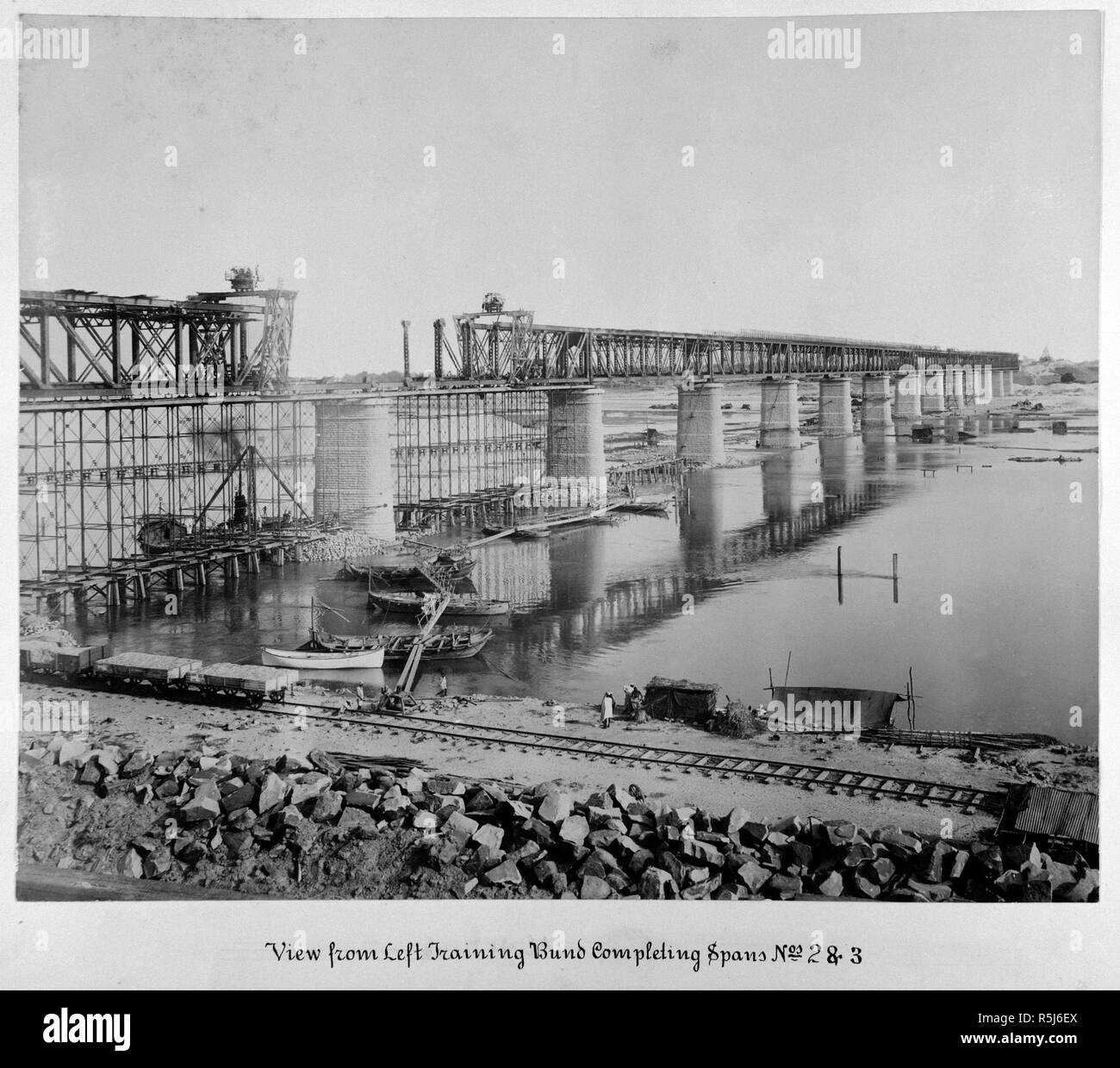 Curzon bridge allahabad hi-res stock photography and images - Alamy